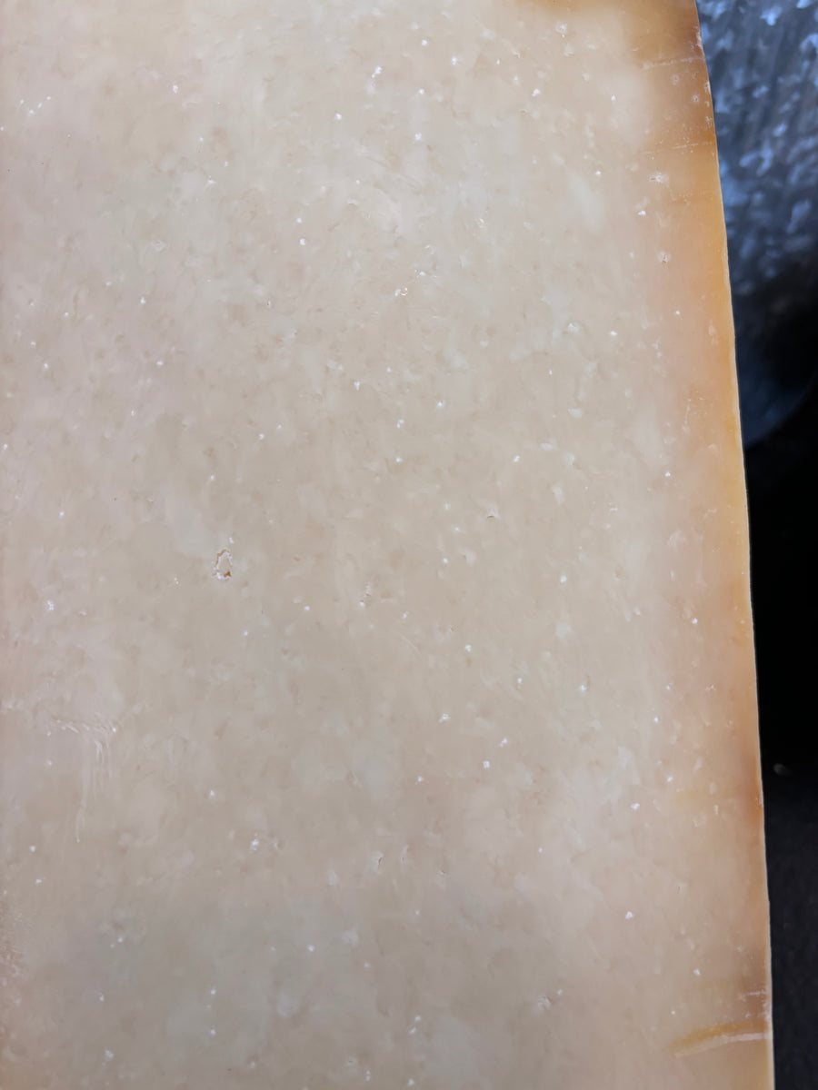 Cabot Clothbound Cheddar – Vaughan Cheese
